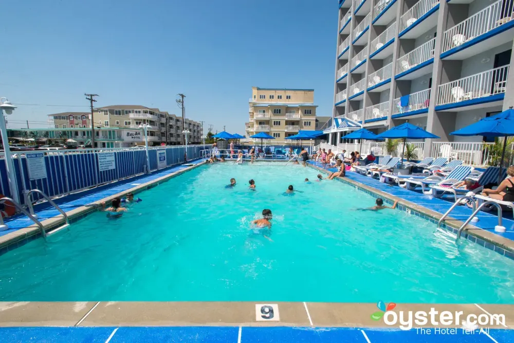 Adventurer Oceanfront Inn Review: What To REALLY Expect If You Stay ...