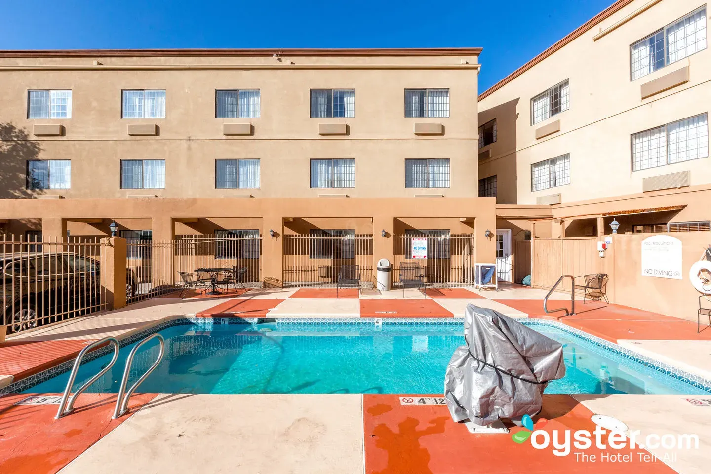 Holiday Inn Express & Suites Santa Fe Review: What To REALLY Expect If ...