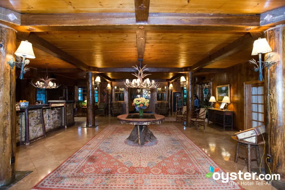 The Whiteface Lodge Review: What To REALLY Expect If You Stay