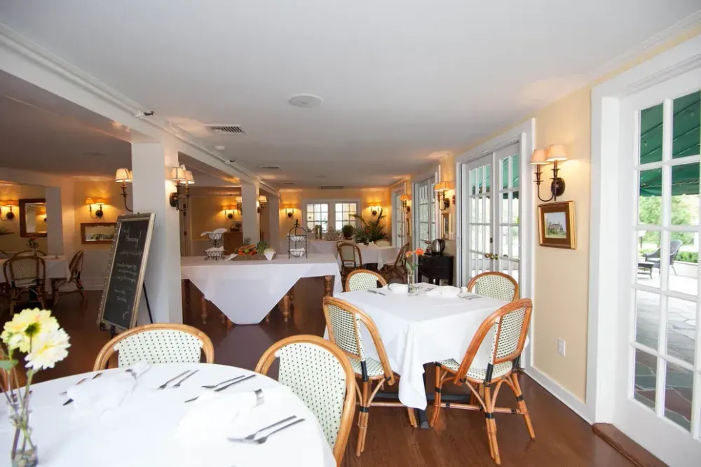 The Hedges Inn | Oyster.com Hotel Photos
