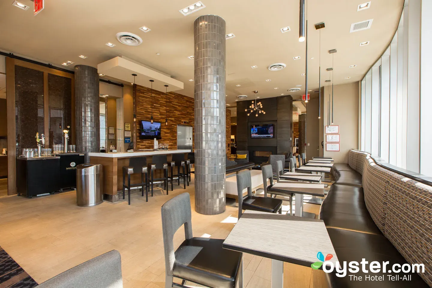 Hampton Inn Brooklyn/Downtown Review: What To REALLY Expect If You Stay