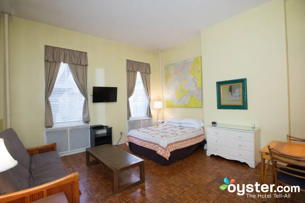 Chelsea Lodge Review: What To REALLY Expect If You Stay