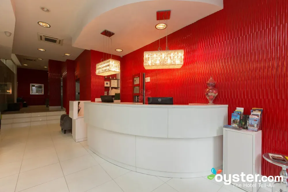 The Mave Hotel Review: What To REALLY Expect If You Stay