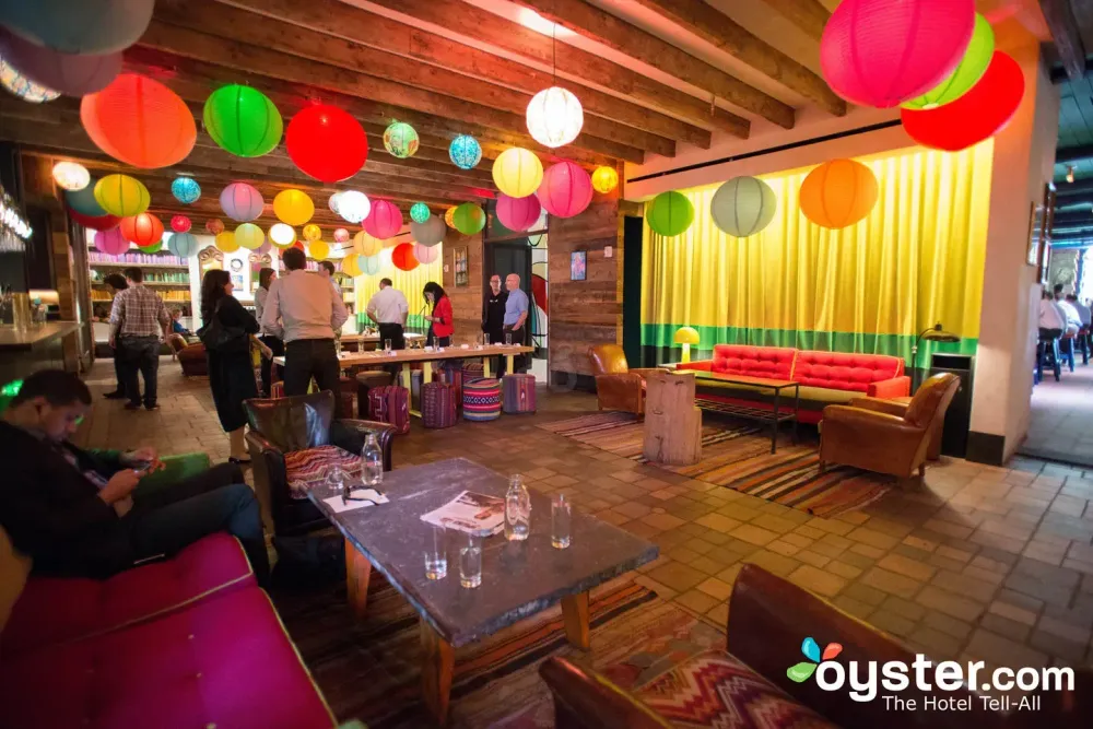 Pod 39 Hotel Review: What To REALLY Expect If You Stay