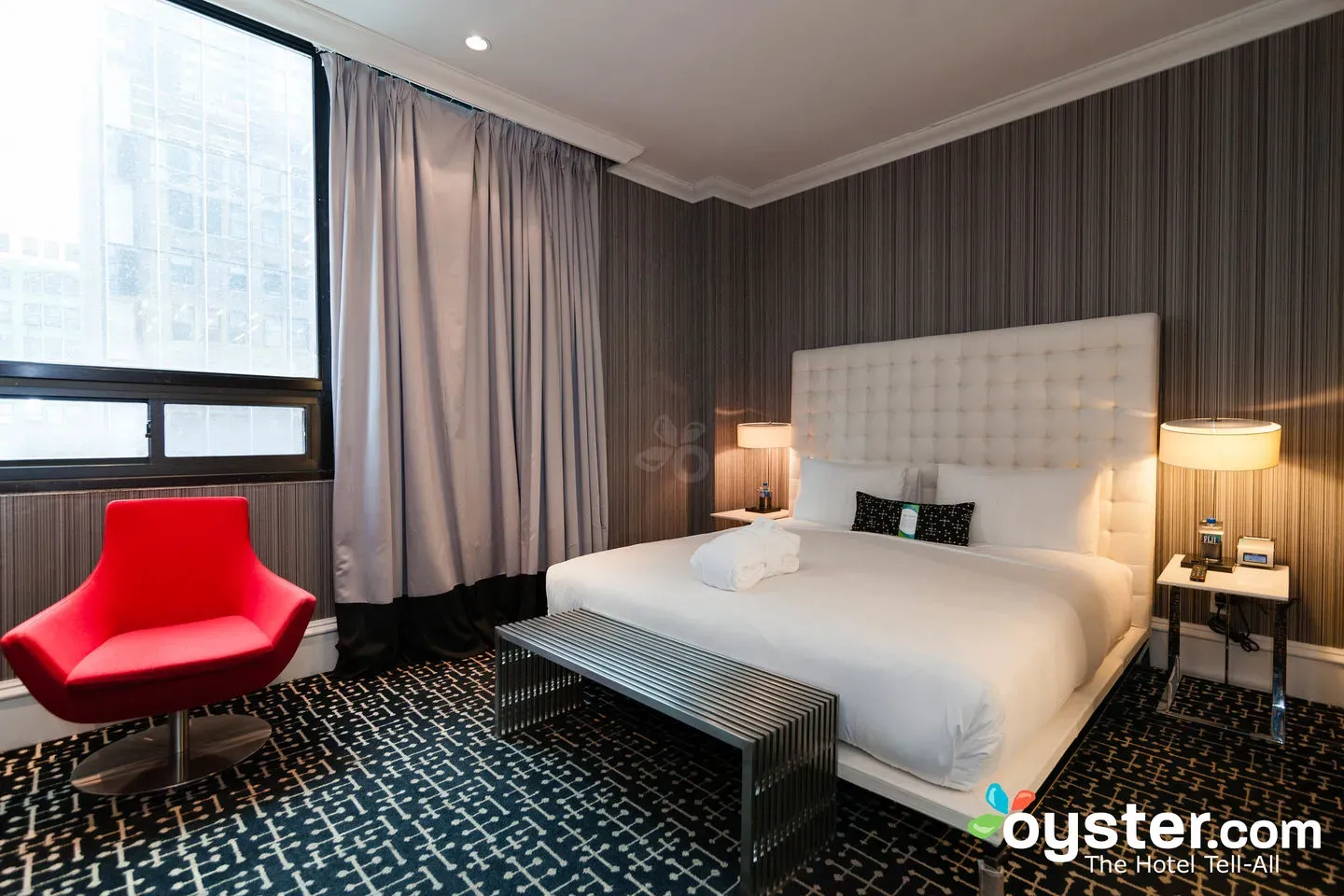 Moderne Hotel Review: What To REALLY Expect If You Stay