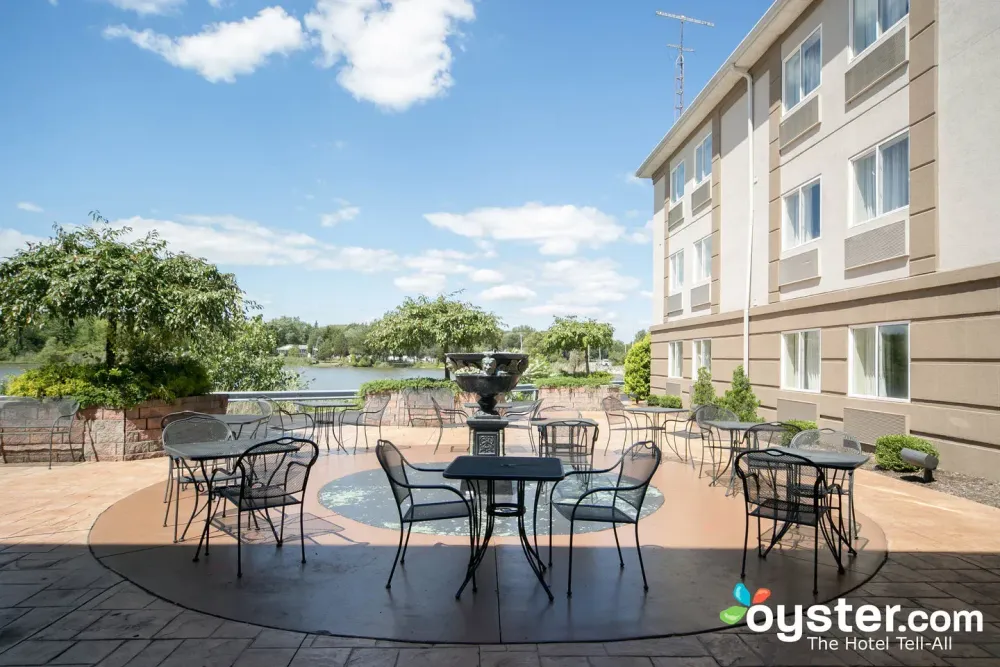 Port Clinton Hotels & Resorts | Oyster.com