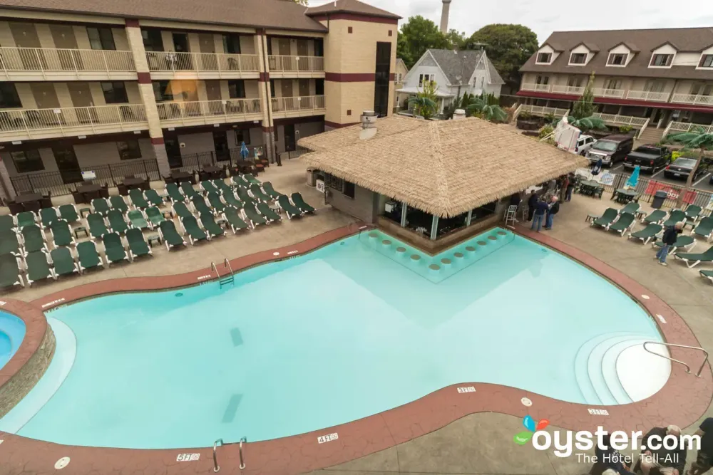 Put in Bay Hotels & Resorts | Oyster.com