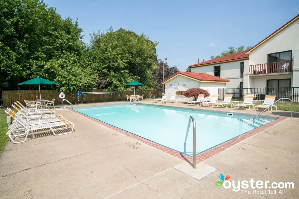 Sandusky Hotels & Resorts | Oyster.com