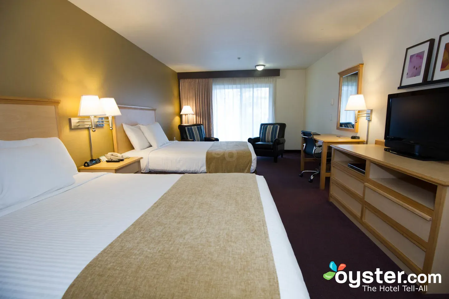 Inn at Wecoma Lincoln City Review: What To REALLY Expect If You Stay