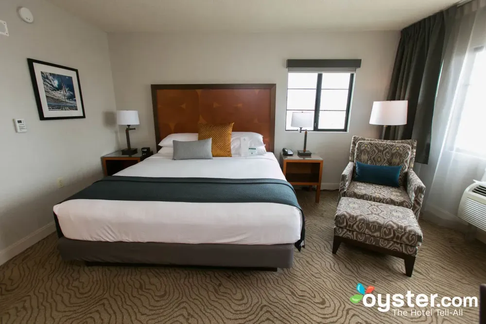 Paramount Hotel Review: What To REALLY Expect If You Stay