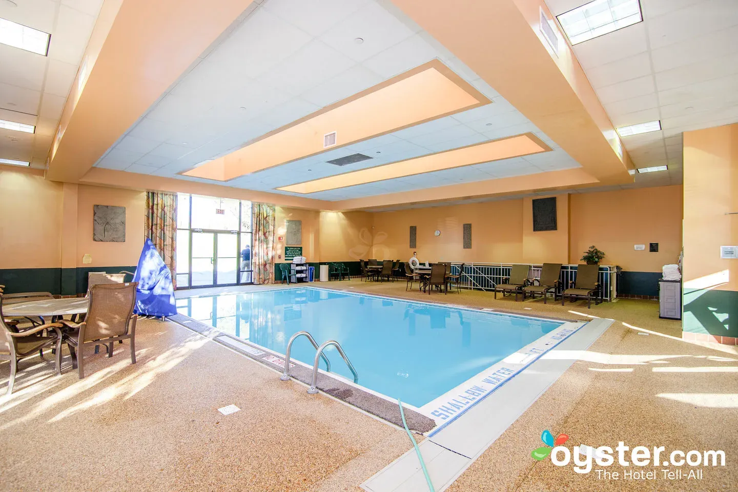 Hampton Inn Pittsburgh / Monroeville Review: What To REALLY Expect If ...