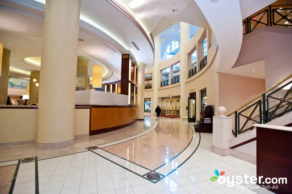 Philadelphia Marriott Downtown Review: What To REALLY Expect If You Stay