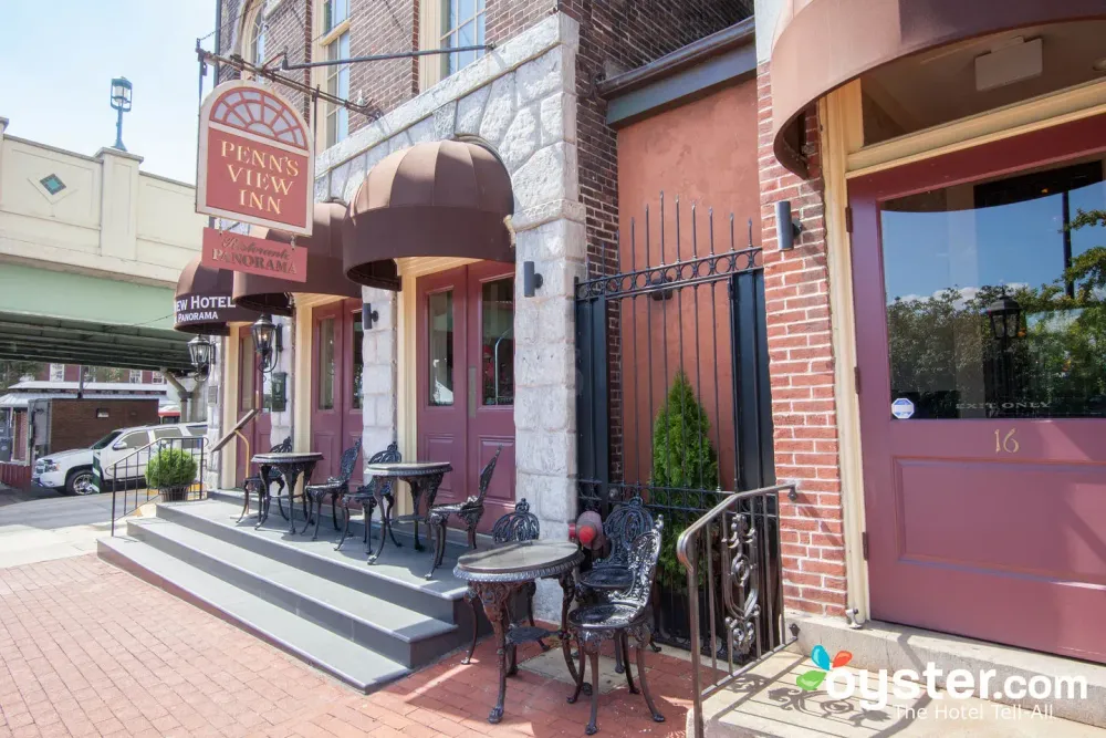 Penn's View Hotel Review: What To REALLY Expect If You Stay