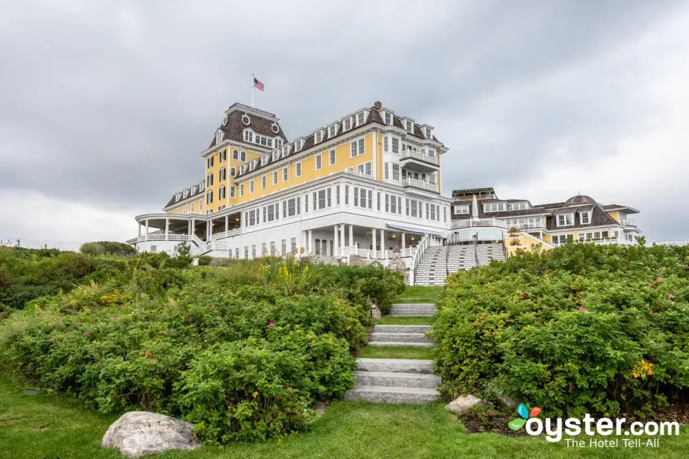 The Ocean House Review: What To REALLY Expect If You Stay | Oyster.com