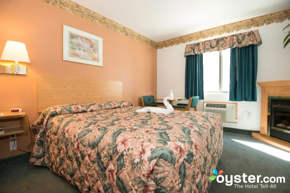 Ramada by Wyndham Keystone Near Mt Rushmore Review: What To REALLY ...