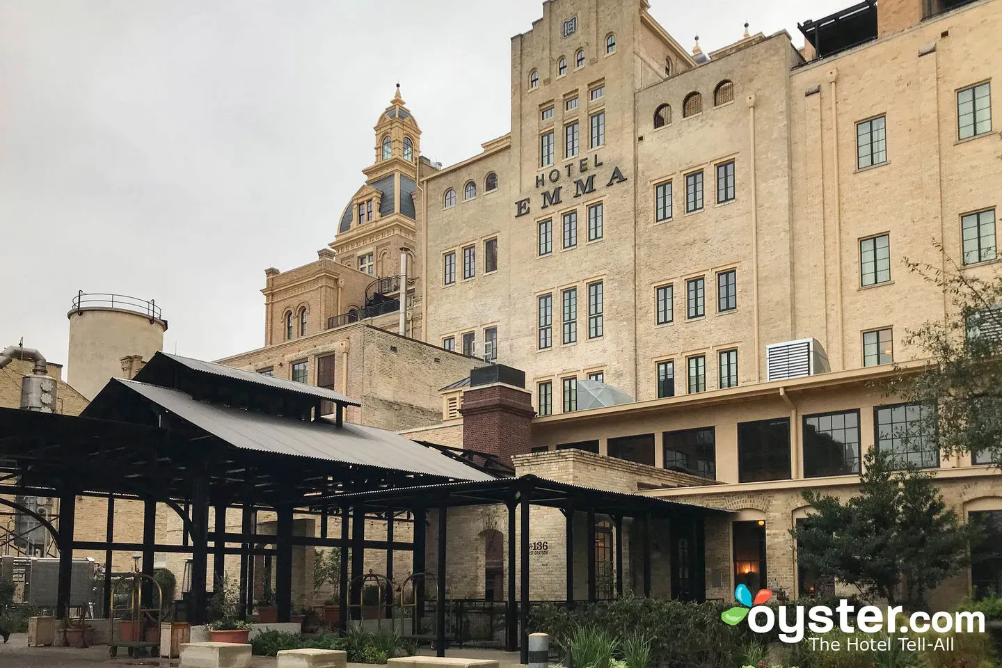 Hotel Emma Review: What To REALLY Expect If You Stay