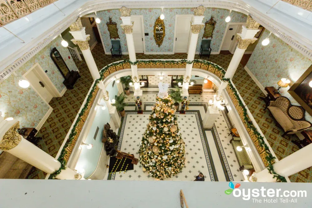 Menger Hotel Review: What To REALLY Expect If You Stay | Oyster.com