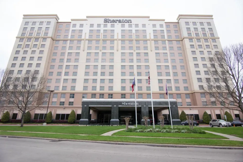 Sheraton Suites Houston Near The Galleria | Oyster.com Hotel Photos