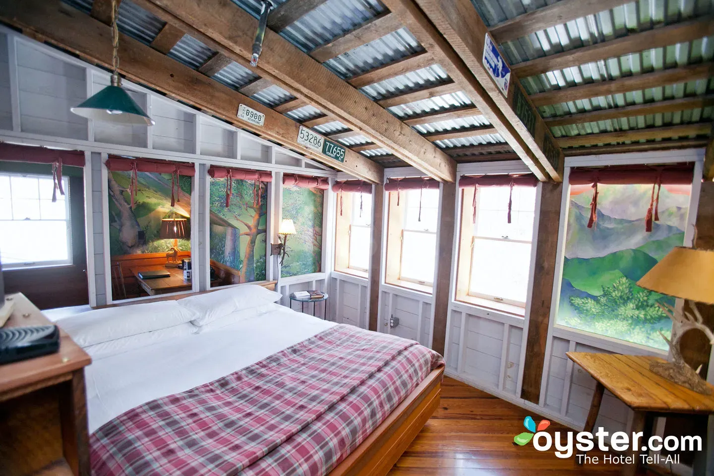 Pitcher Inn Review: What To REALLY Expect If You Stay