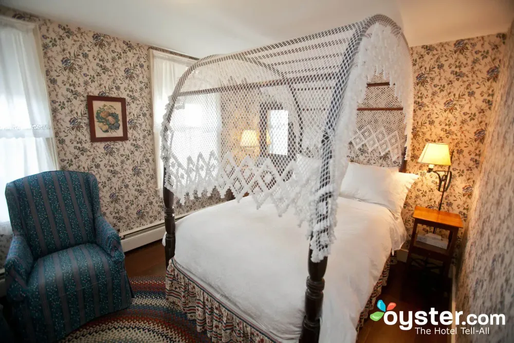 Grafton Inn Review: What To REALLY Expect If You Stay