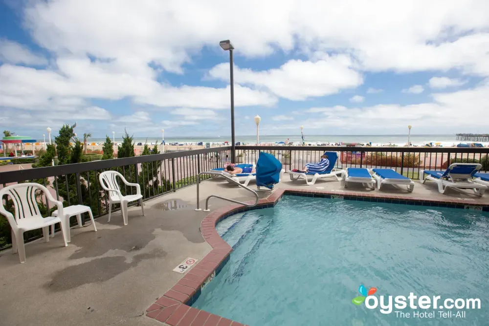 The Breakers Resort Inn Review: What To REALLY Expect If You Stay