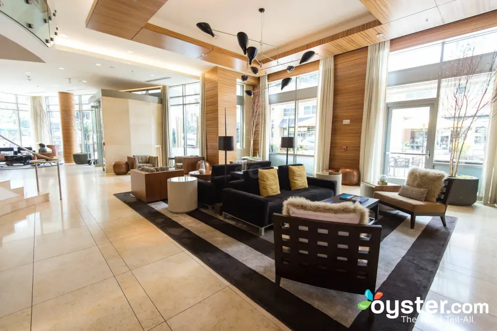 Pan Pacific Seattle Review: What To REALLY Expect If You Stay