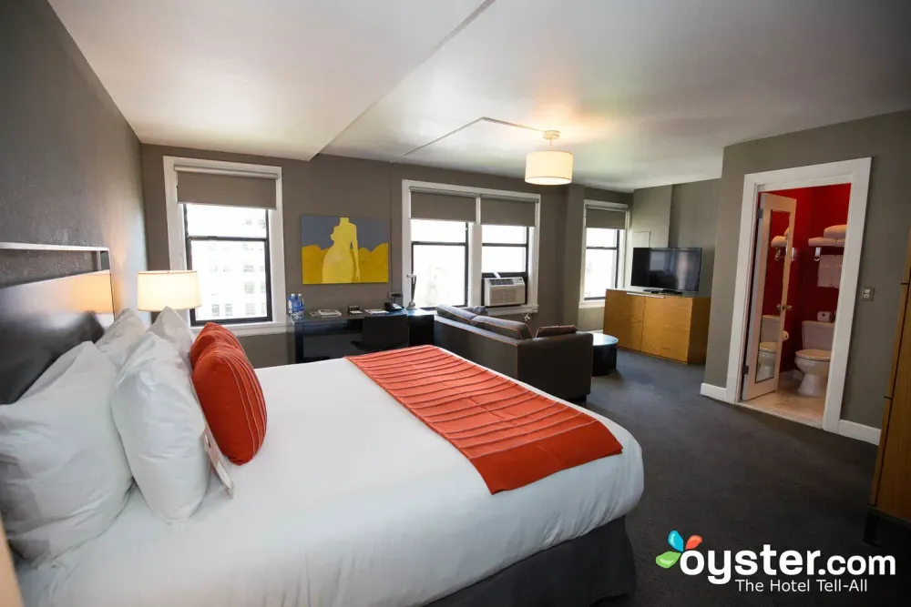 Hotel Max Review: What To REALLY Expect If You Stay