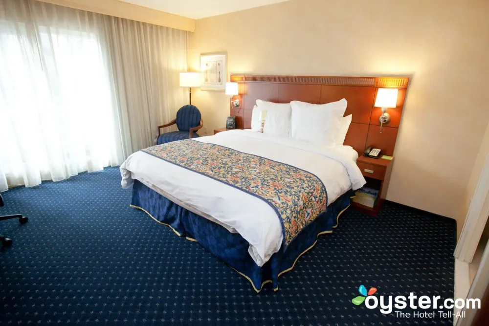 Courtyard Seattle Bellevue/Downtown Review: What To REALLY Expect If ...