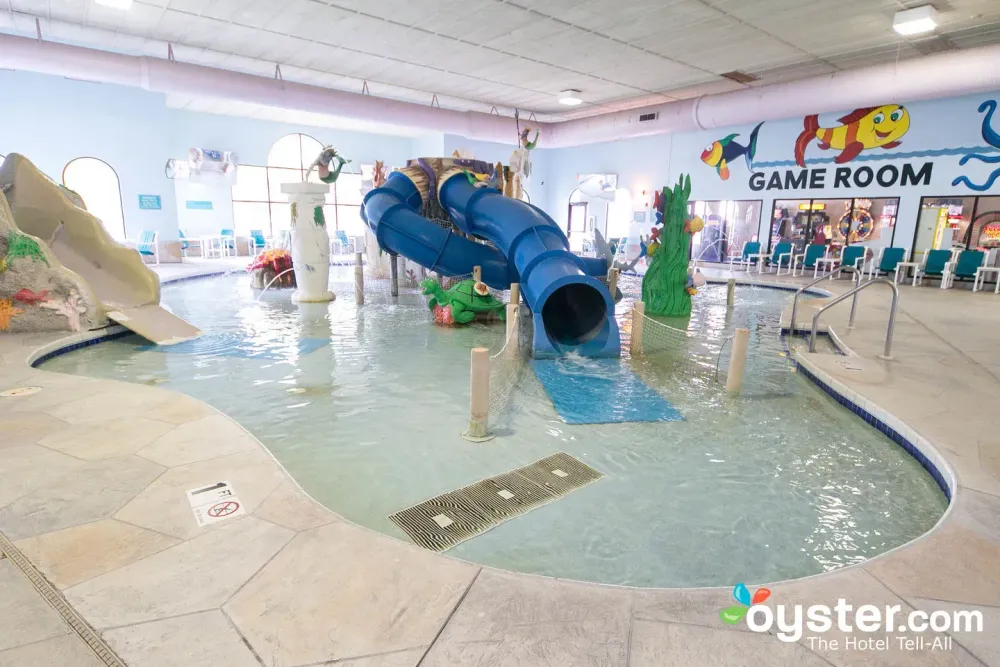 Atlantis Waterpark Hotel & Suites Review: What To REALLY Expect If You Stay