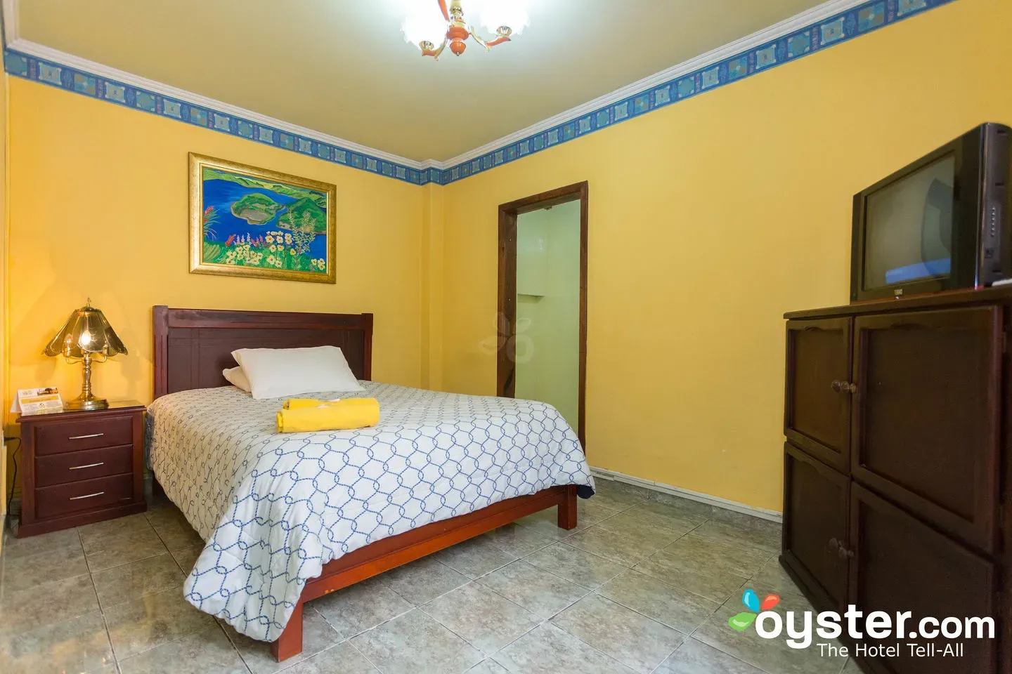 Yellow House Hotel Review: What To REALLY Expect If You Stay