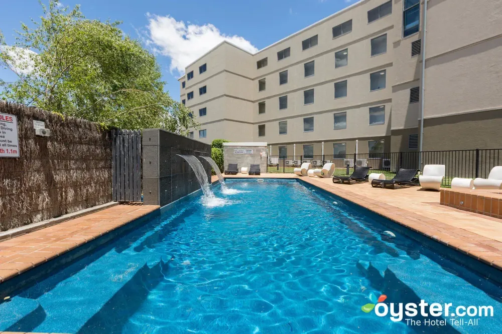 Bathurst Hotels & Resorts | Oyster.com Hotel Reviews