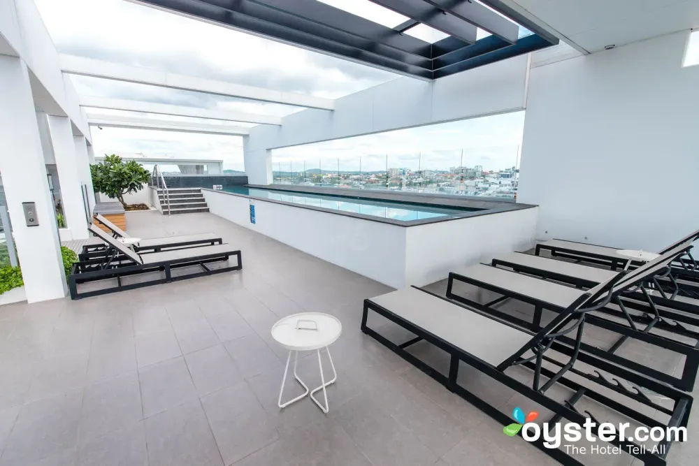 Alex Perry Hotel & Apartments Review: What To REALLY Expect If You Stay ...