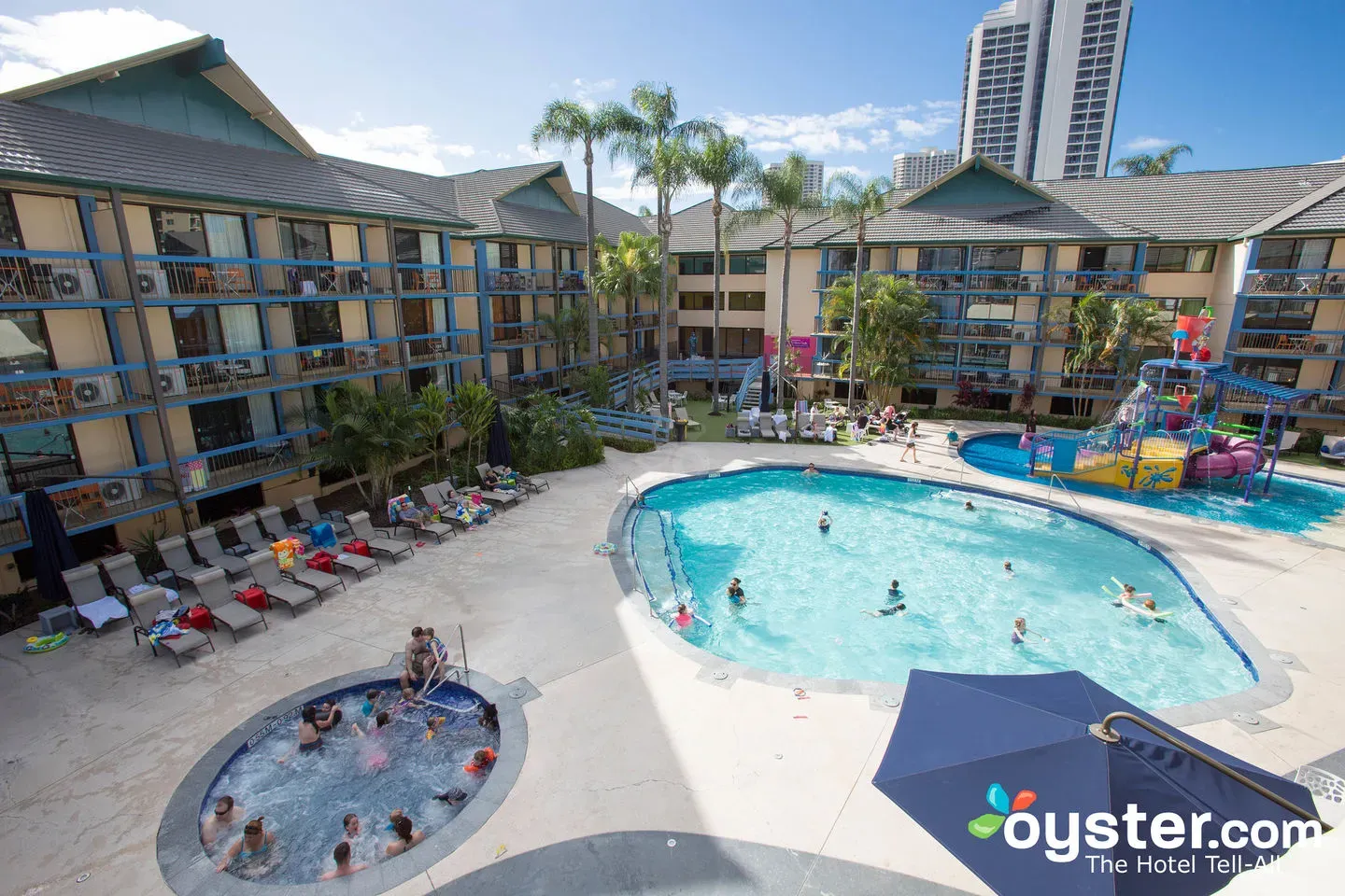 Paradise Resort Gold Coast Review: What To REALLY Expect If You Stay ...
